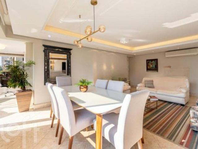 Apartamento à venda em Mont&apos serrat com 116 m², 3 quartos, 1 suíte, 2 vagas