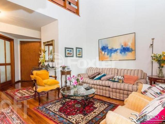 Apartamento à venda em Mont&apos serrat com 297 m², 3 quartos, 2 suítes, 2 vagas