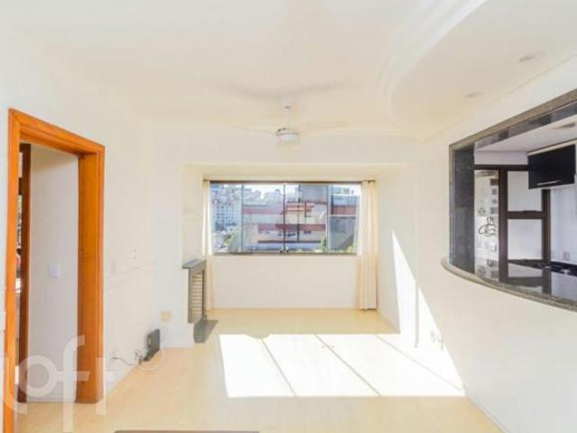 Apartamento à venda em Mont&apos serrat com 65 m², 2 quartos, 2 vagas