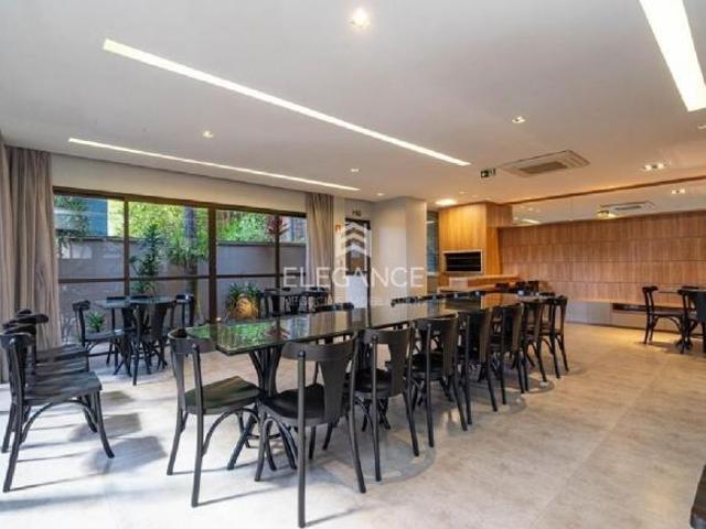 Apartamento à venda em Mont Serrat, Porto Alegre RS: 2 quartos, 2 suítes, 3 banheiros, 2 vagas de ga