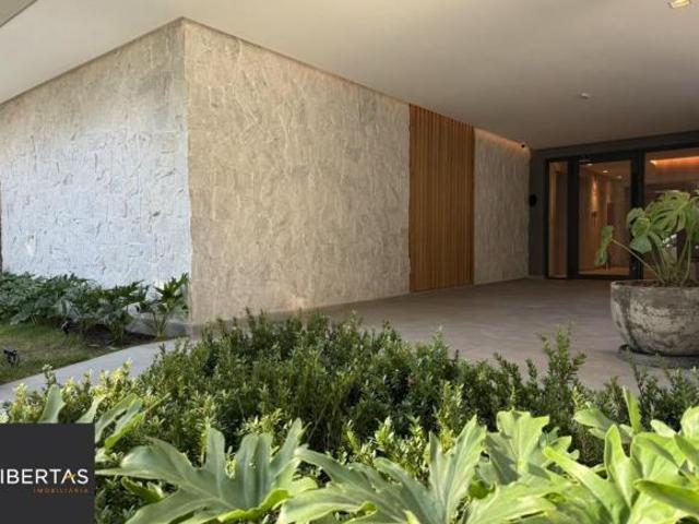 Apartamento à venda em Mont Serrat
