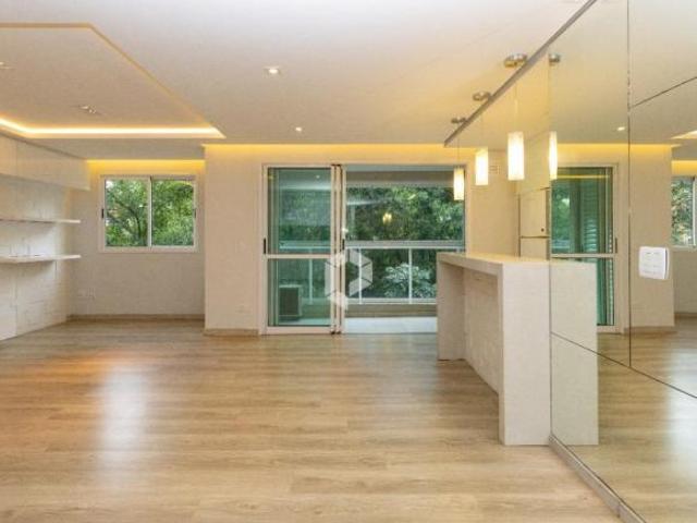 Apartamento à venda em Ecoville