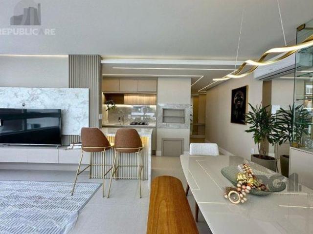 Apartamento à venda em Navegantes