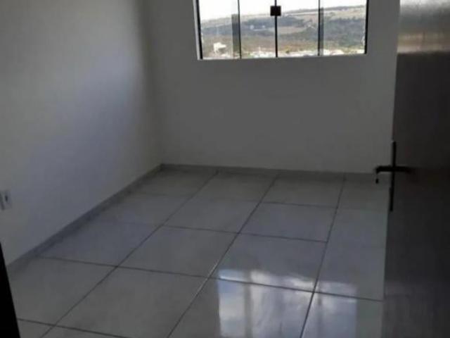 Apartamento à Venda em no Riacho Fundo I: 1 Quarto, 1 Sala, 1 Banheiro 33m² de Área