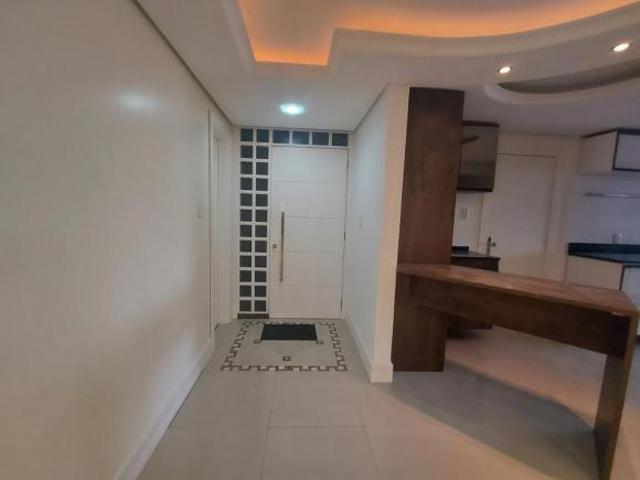 Apartamento à venda em Novo Hamburgo Centro, com closet, churrasqueira e portaria Virtual