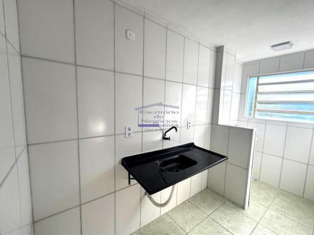 Apartamento à venda em Novo Hamburgo RS, bairro Canudos: 2 quartos, 1 sala, 1 vaga, aceita financiam