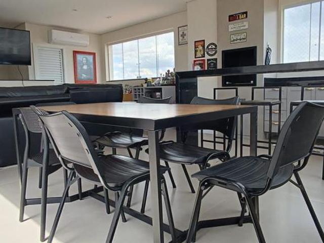Apartamento à venda em Nova Petrópolis com 214 m², 4 quartos, 3 vagas