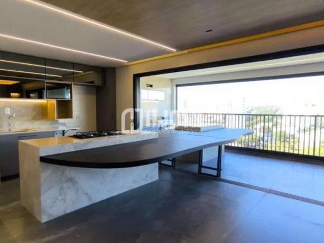 Apartamento no Navarro Home com 3 suítes e 141 m²