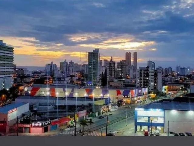 Apartamento a Venda na Cidade Ocian Praia Grande. Próximo as lojas CEM