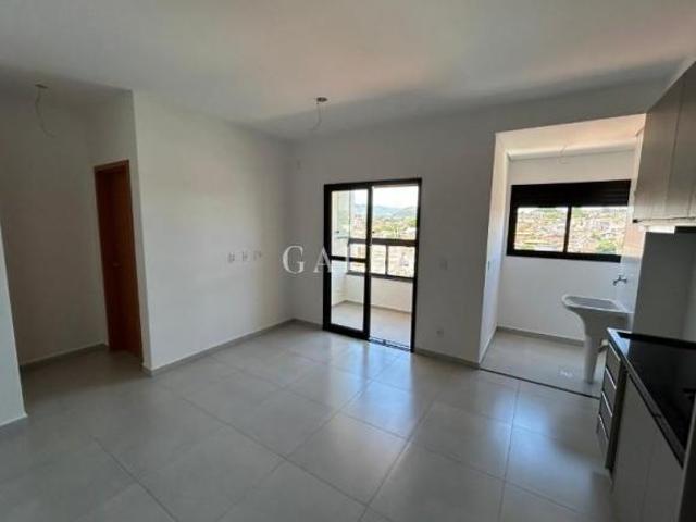 Apartamento à venda em Atibaia SP: 2 quartos, 2 suítes, 1 sala, 3 banheiros, 2 vagas de garagem, 64