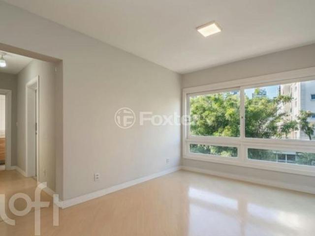 Apartamento à venda em Auxiliadora com 79 m², 2 quartos, 1 vaga