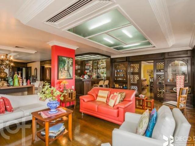 Apartamento à venda em Auxiliadora com 368 m², 3 quartos, 2 suítes, 4 vagas