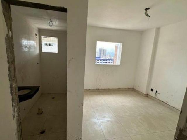 Apartamento à Venda em Aviação, Praia Grande SP