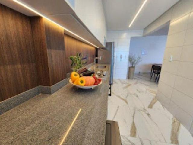 Apartamento à Venda em Aviação, Praia Grande SP
