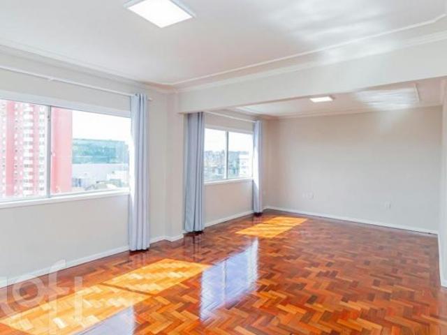 Apartamento à venda em Azenha com 136 m², 3 quartos, 1 suíte