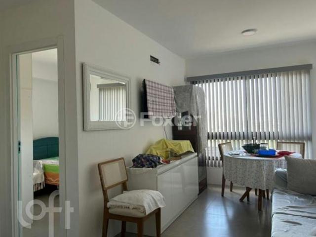 Apartamento à venda em Azenha com 40 m², 1 quarto, 1 vaga