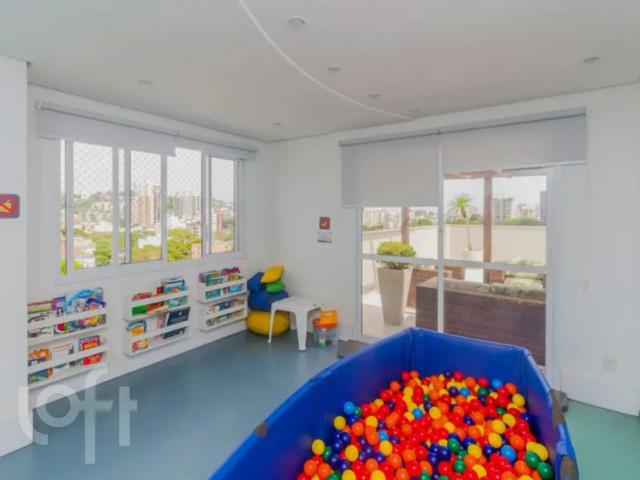 Apartamento à venda em Azenha com 58 m², 2 quartos, 1 suíte, 1 vaga