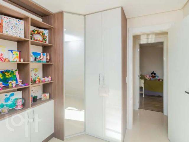 Apartamento à venda em Azenha com 70 m², 3 quartos, 1 suíte, 1 vaga