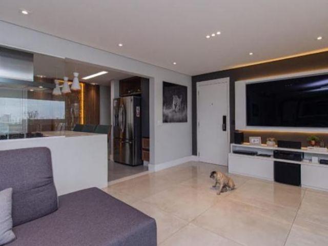 Apartamento à venda em Aclimação com 124 m², 3 quartos, 3 vagas