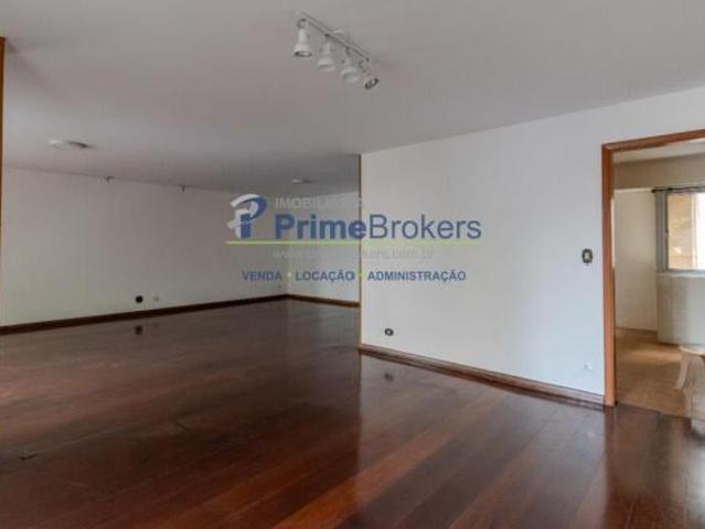 Apartamento á venda em Aclimação com 3 quartos, sendo 3 suítes, 241m²