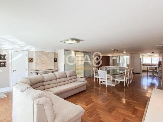 Apartamento à venda em Ahú
