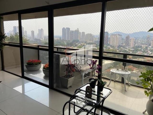Apartamento à venda em Alphaville Centro Industrial e Empresarial/Alphaville