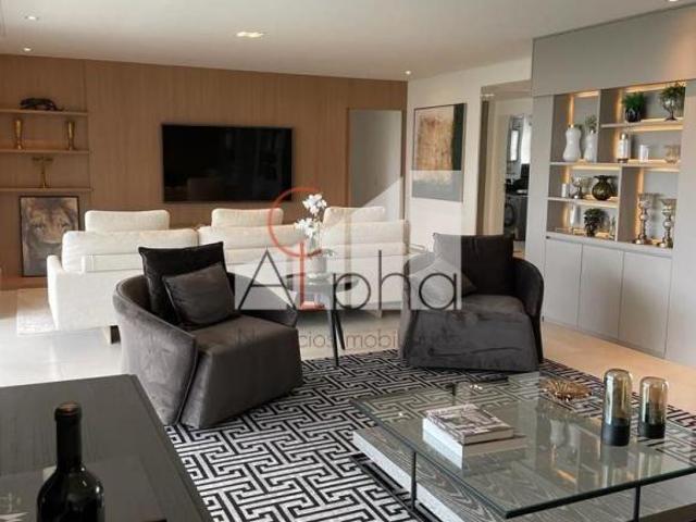 Apartamento à venda em Alphaville Centro Industrial e Empresarial/Alphaville
