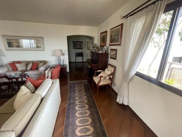 Apartamento à venda em Alto da Lapa com 260 m², 3 quartos, 3 vagas