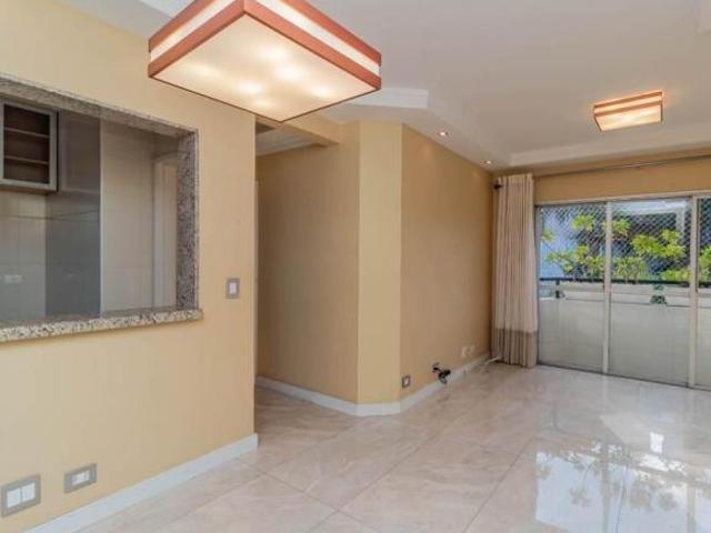 Apartamento à venda em Alto de Pinheiros com 90 m², 3 quartos, 2 vagas