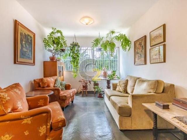 Apartamento à venda em Alto de Pinheiros com 3 quartos, 1 suíte, 1 vaga de garagem