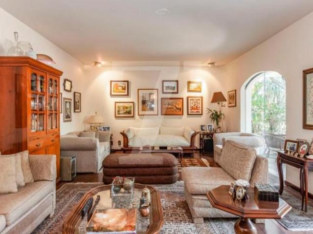 Apartamento à venda em Alto de Pinheiros