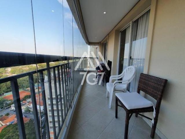 APARTAMENTO À VENDA EM ANDAR ALTO COM UMA VISTA INCRIVEL PRÓXIMO A ESTAÇÃO MORUMBI DO METRÔ