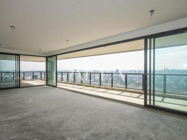 Apartamento À VENDA em ANDAR ALTO com vista permanente para o Jardim Europa no Fasano Itaim