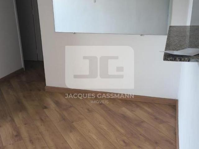 Apartamento à venda em Baeta Neves