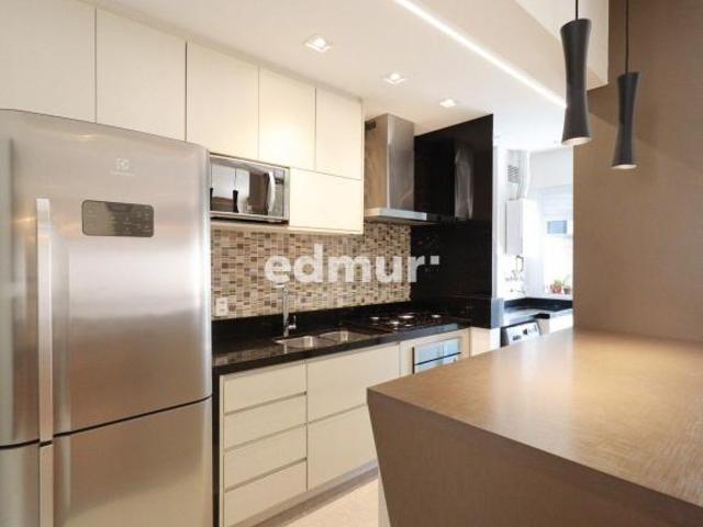 Apartamento à venda em Baeta Neves