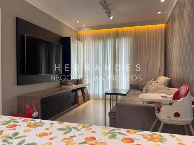 Apartamento à venda em Barueri SP, Jardim Tupanci: 3 quartos, 1 suíte, 1 sala, 2 banheiros, 2 vagas
