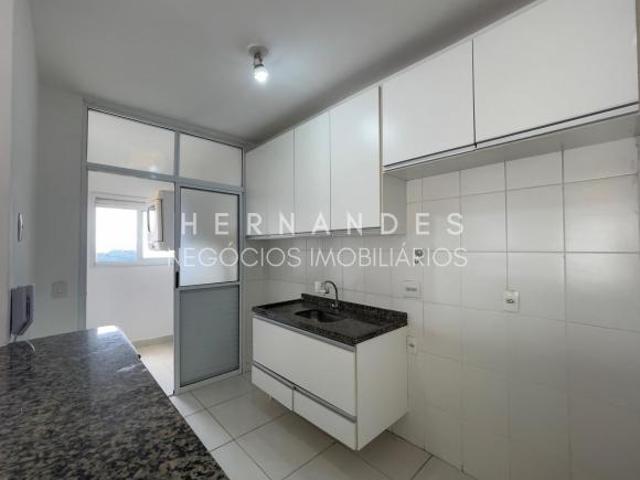 Apartamento à venda em Barueri SP, Jardim Tupanci: 3 quartos, 1 suíte, 2 salas, 2 banheiros, 2 vagas