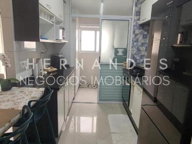 Apartamento à venda em Barueri SP, Jardim Tupanci: 2 quartos, 1 sala, 1 banheiro. Área de 58m². Venh