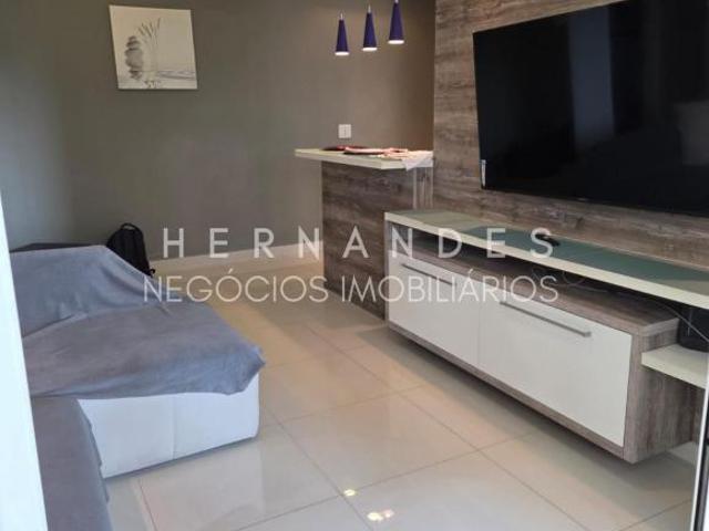Apartamento à venda em Barueri SP, Jardim Tupanci: 2 quartos, 1 suíte, sala, 3 banheiros, 1 vaga, 76