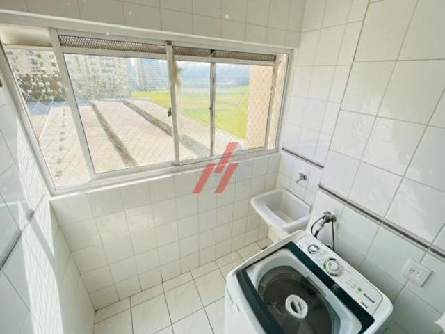 Apartamento à venda em Barueri SP, no Tamboré: 02 quartos, 2 salas, 01 banheiro, 1 vaga de garagem