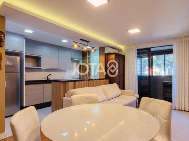 Apartamento à venda em Batel