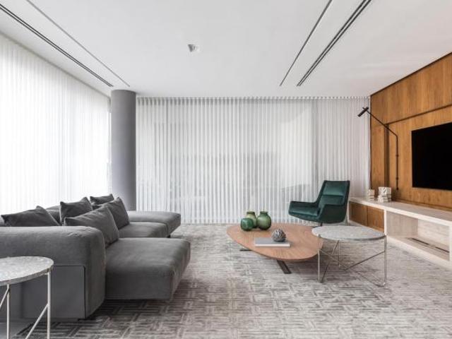 Apartamento à venda em Batel
