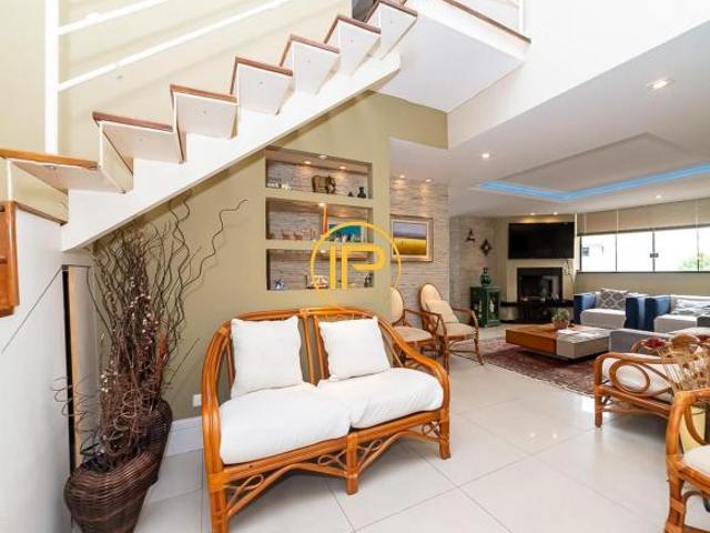 Apartamento à venda em Batel