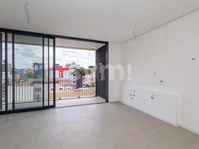 Apartamento à venda em Batel
