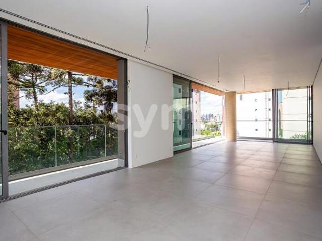 Apartamento à venda em Batel