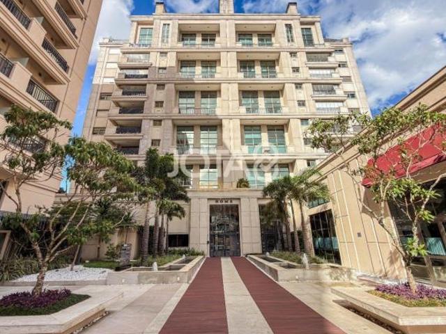 Apartamento à venda em Batel