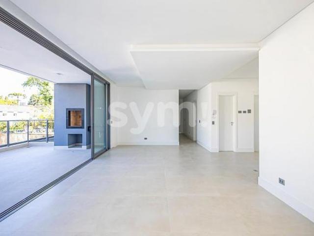 Apartamento à venda em Batel