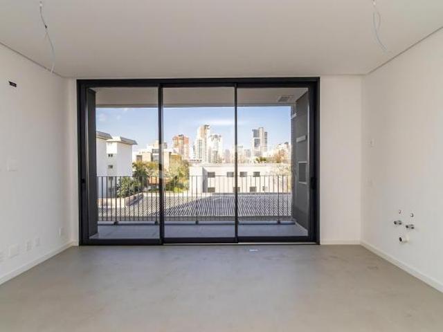 Apartamento à venda em Batel