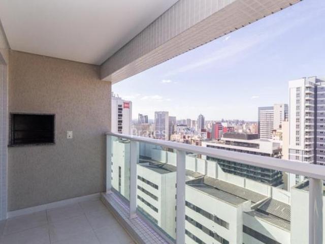 Apartamento à venda em Batel