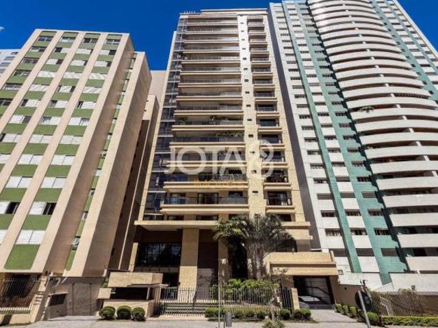 Apartamento à venda em Batel